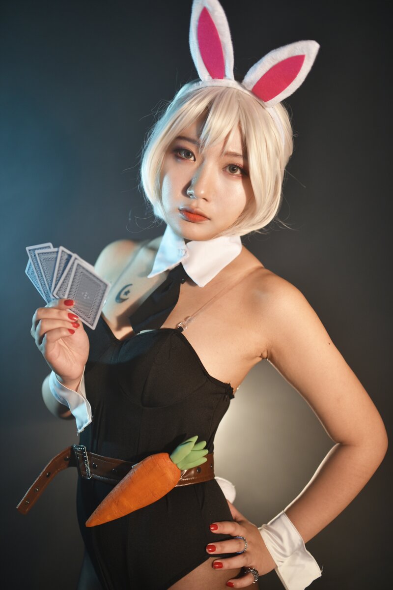 Cosplay 코스프레 전투토끼 리븐 코스프레입니다 Vortex Gaming