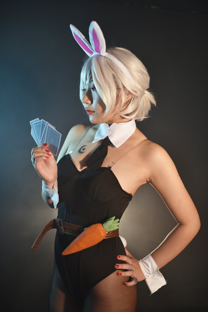 Cosplay 코스프레 전투토끼 리븐 코스프레입니다 Vortex Gaming