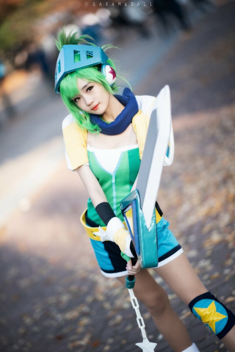 Cosplay 코스프레 2018롤드컵결승 리그오브레전드 아케이드 리븐 Vortex Gaming